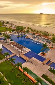 Grand Decameron Panamá - Multivacaciones Decameron